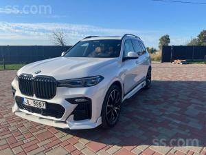 White BMW X7 2022 in Aizkraukle, with an engine capacity of 4.00 L and mileage of 23 thousand km for 75000 €, photo 1 on AUTOMOTO.COM.LV