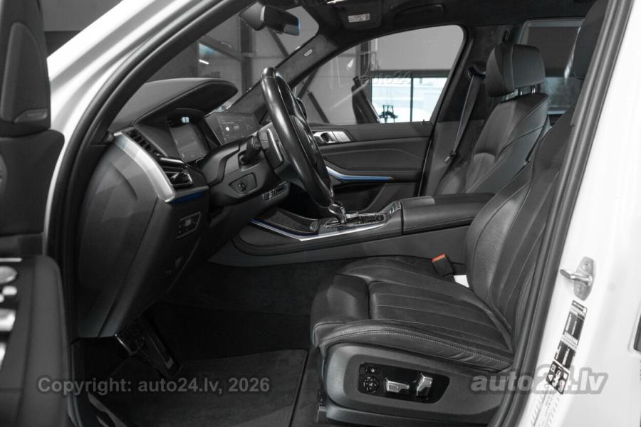 Balts BMW X7 2022 Rīga, ar dzinēja tilpumu 3.00 L un nobraukumu 52 tūkst. km par 77500 €, foto 8 vietnē AUTOMOTO.COM.LV