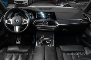 Balts BMW X7 2022 Rīga, ar dzinēja tilpumu 3.00 L un nobraukumu 52 tūkst. km par 77500 €, foto 11 vietnē AUTOMOTO.COM.LV