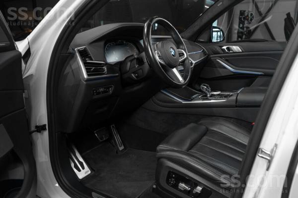 Белый БМВ X7 2022 в Рига, объемом двигателя 3.00 л и пробегом 52 тыс. км за 69000 €, фото 9 на AUTOMOTO.COM.LV
