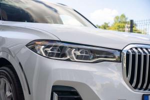 Белый БМВ X7 2022 в Вильнюс, объемом двигателя 3.00 л и пробегом 63 тыс. км за 56000 €, фото 5 на AUTOMOTO.COM.LV