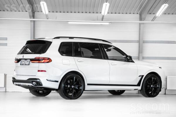 Balts BMW X7 2023 Tukums, ar dzinēja tilpumu 3.00 L un nobraukumu 0 tūkst. km par 90555 €, foto 3 vietnē AUTOMOTO.COM.LV