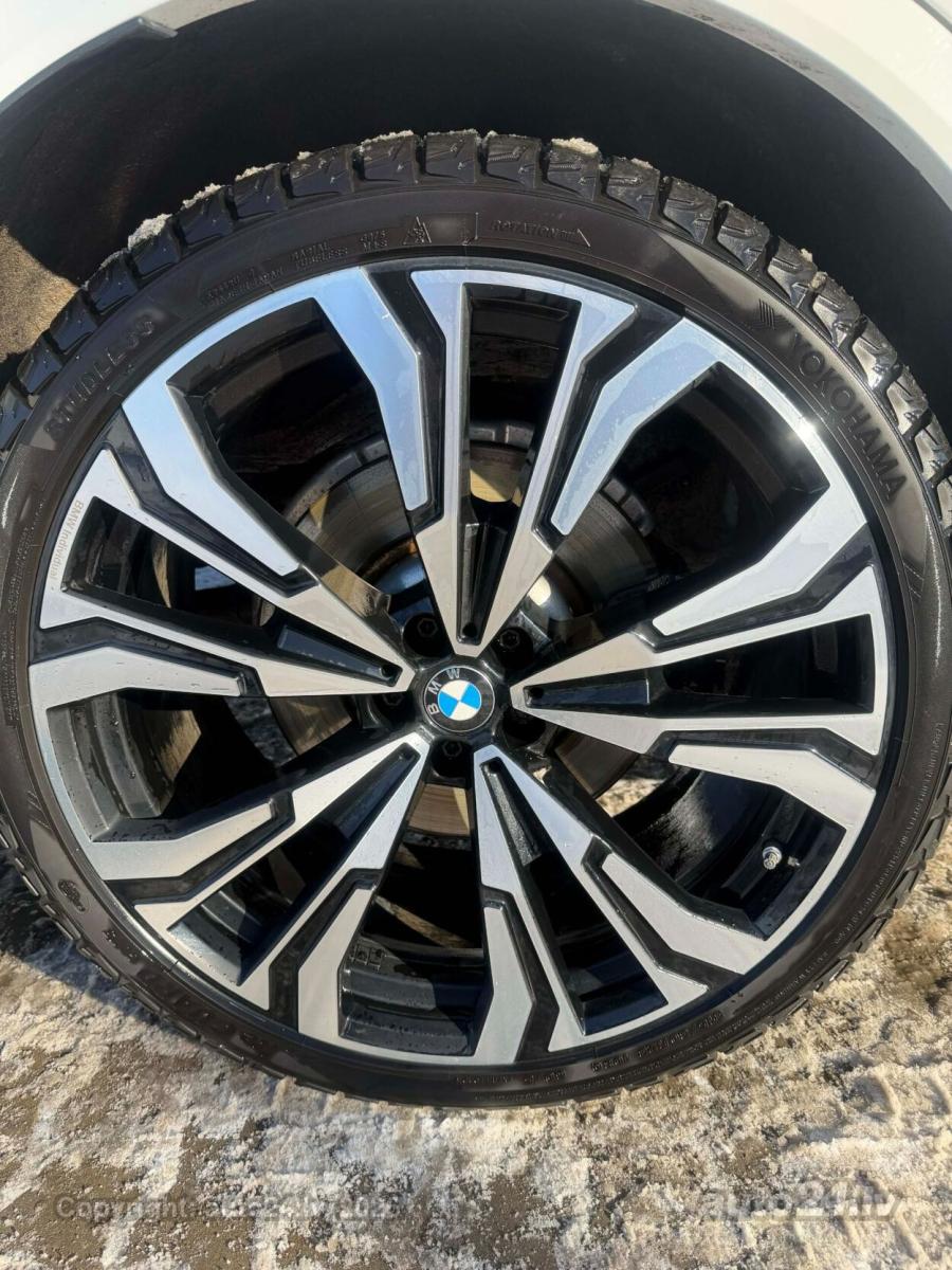 Balts BMW X7 2023 Tartu, ar dzinēja tilpumu 3.00 L un nobraukumu 91 tūkst. km par 84500 €, foto 6 vietnē AUTOMOTO.COM.LV