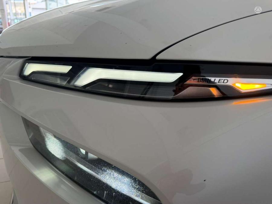 Balts BMW X7 2023 Klaipėda, ar dzinēja tilpumu 3.00 L un nobraukumu 112 tūkst. km par 60000 €, foto 7 vietnē AUTOMOTO.COM.LV