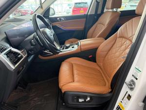 Balts BMW X7 2023 Klaipėda, ar dzinēja tilpumu 3.00 L un nobraukumu 112 tūkst. km par 60000 €, foto 10 vietnē AUTOMOTO.COM.LV