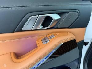 Balts BMW X7 2023 Klaipėda, ar dzinēja tilpumu 3.00 L un nobraukumu 112 tūkst. km par 60000 €, foto 13 vietnē AUTOMOTO.COM.LV