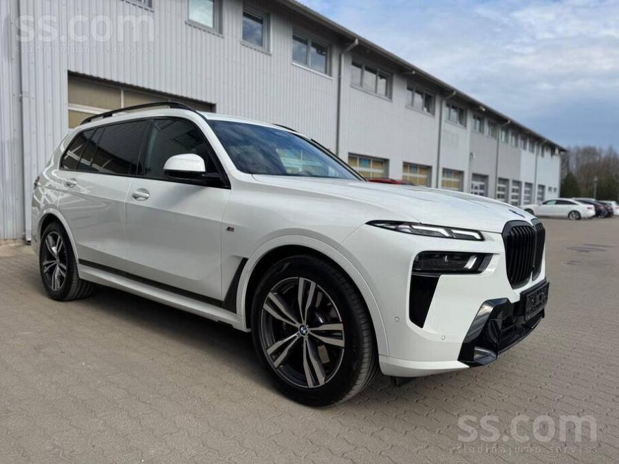 Balts BMW X7 2024 Rīga, ar dzinēja tilpumu 3.00 L un nobraukumu 18 tūkst. km par 85000 €, foto 3 vietnē AUTOMOTO.COM.LV