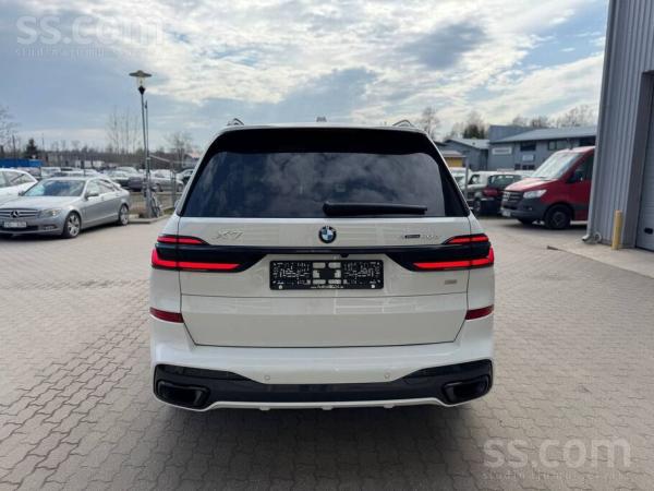 White BMW X7 2024 in Riga, with an engine capacity of 3.00 L and mileage of 18 thousand km for 85000 €, photo 6 on AUTOMOTO.COM.LV