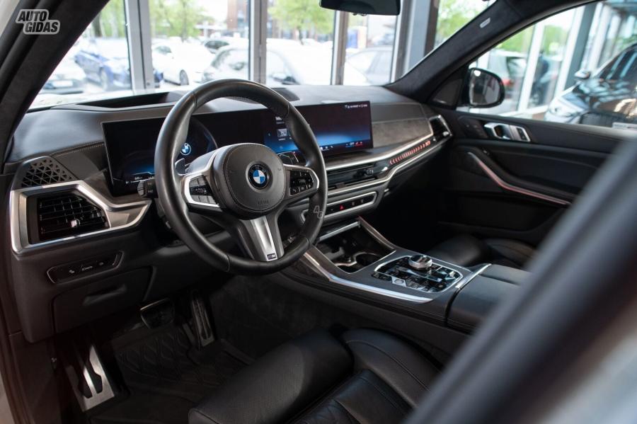 White BMW X7 2024 in Kaunas, with an engine capacity of 3.00 L and mileage of 73 thousand km for 85771 €, photo 12 on AUTOMOTO.COM.LV