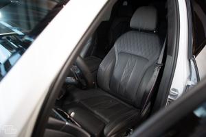 White BMW X7 2024 in Kaunas, with an engine capacity of 3.00 L and mileage of 73 thousand km for 85771 €, photo 15 on AUTOMOTO.COM.LV