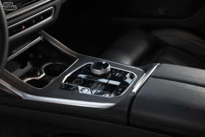 White BMW X7 2024 in Kaunas, with an engine capacity of 3.00 L and mileage of 73 thousand km for 85771 €, photo 22 on AUTOMOTO.COM.LV