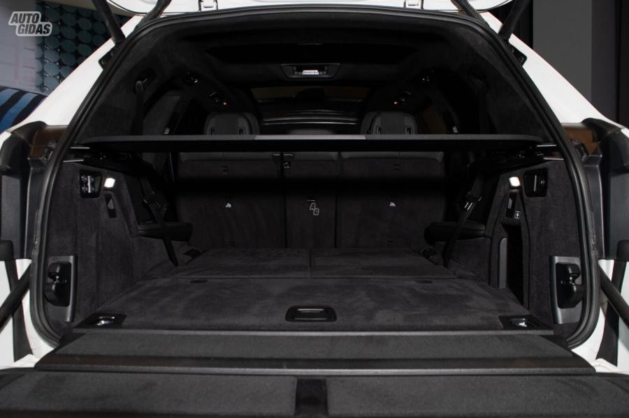 White BMW X7 2024 in Kaunas, with an engine capacity of 3.00 L and mileage of 73 thousand km for 85771 €, photo 30 on AUTOMOTO.COM.LV