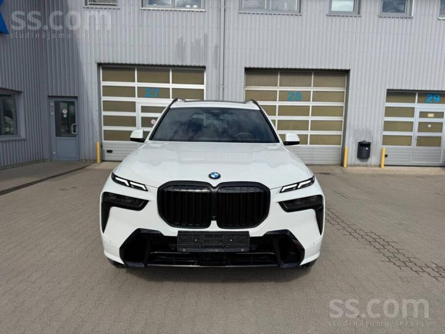 Белый БМВ X7 2024 в Рига, объемом двигателя 3.00 л и пробегом 22 тыс. км за 82000 €, фото 3 на AUTOMOTO.COM.LV
