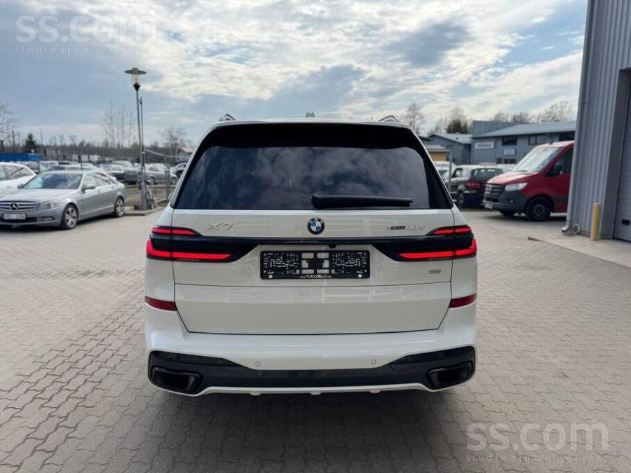 Белый БМВ X7 2024 в Рига, объемом двигателя 3.00 л и пробегом 22 тыс. км за 82000 €, фото 7 на AUTOMOTO.COM.LV