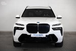 Белый БМВ X7 2024 в Вильнюс, объемом двигателя 3.00 л и пробегом 79 тыс. км за 86771 €, фото 3 на AUTOMOTO.COM.LV