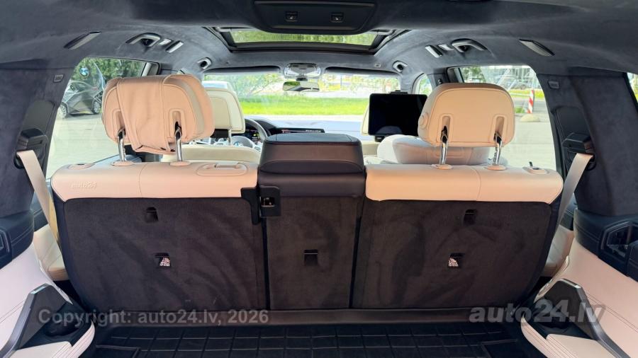 Белый БМВ X7 2021 в Таллин, объемом двигателя 3.00 л и пробегом 127 тыс. км за 65000 €, фото 6 на AUTOMOTO.COM.LV