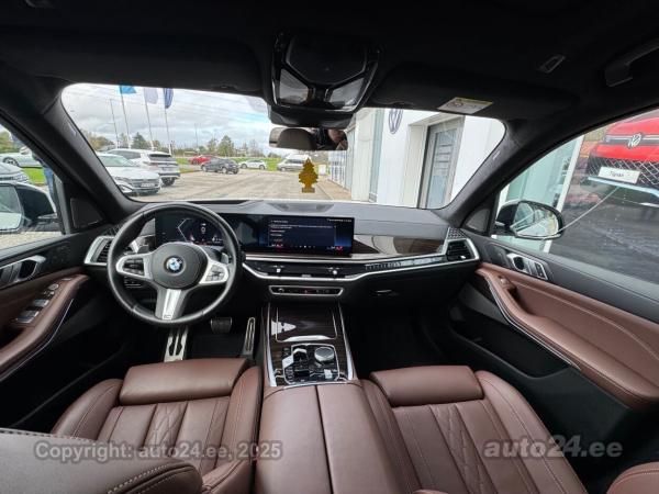 White BMW X7 2023 in Viljandi, with an engine capacity of 3.00 L and mileage of 45 thousand km for 89990 €, photo 11 on AUTOMOTO.COM.LV