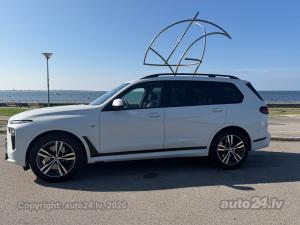 White BMW X7 2024 in Tallinn, with an engine capacity of 3.00 L and mileage of 28 thousand km for 94500 €, photo  on AUTOMOTO.COM.LV