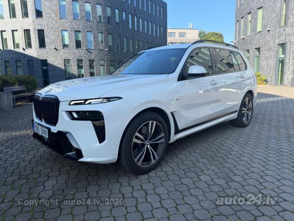 White BMW X7 2024 in Tallinn, with an engine capacity of 3.00 L and mileage of 28 thousand km for 94500 €, photo 6 on AUTOMOTO.COM.LV