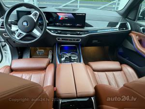 White BMW X7 2024 in Tallinn, with an engine capacity of 3.00 L and mileage of 28 thousand km for 94500 €, photo 20 on AUTOMOTO.COM.LV