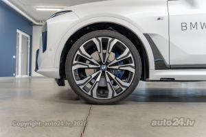 White BMW X7 2026 in Tallinn, with an engine capacity of 3.00 L and mileage of 5 thousand km for 111190 €, photo 8 on AUTOMOTO.COM.LV