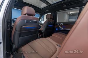 White BMW X7 2026 in Tallinn, with an engine capacity of 3.00 L and mileage of 5 thousand km for 111190 €, photo 15 on AUTOMOTO.COM.LV