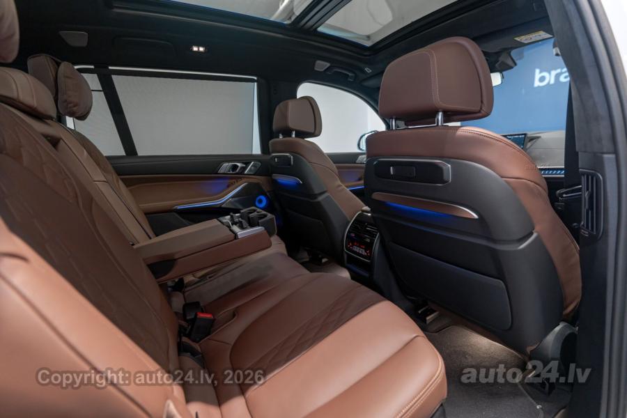 White BMW X7 2026 in Tallinn, with an engine capacity of 3.00 L and mileage of 5 thousand km for 111190 €, photo 16 on AUTOMOTO.COM.LV