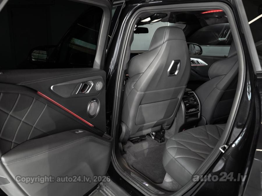 Черный БМВ XM 2023 в Таллин, объемом двигателя 4.40 л и пробегом 30 тыс. км за 114900 €, фото 14 на AUTOMOTO.COM.LV