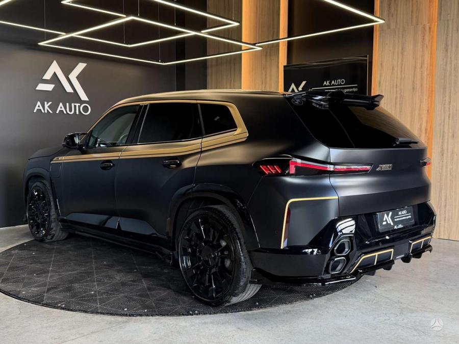 Melns BMW XM 2023 Kauņa, ar dzinēja tilpumu 4.40 L un nobraukumu 41 tūkst. km par 104990 €, foto 9 vietnē AUTOMOTO.COM.LV