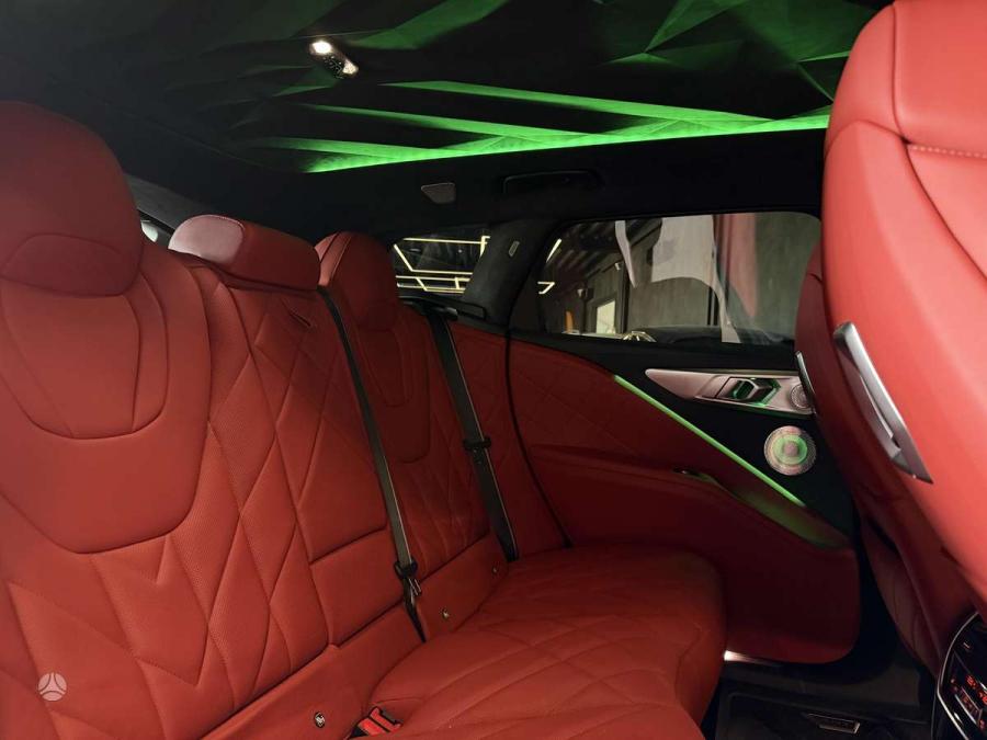 Melns BMW XM 2023 Kauņa, ar dzinēja tilpumu 4.40 L un nobraukumu 41 tūkst. km par 104990 €, foto 29 vietnē AUTOMOTO.COM.LV