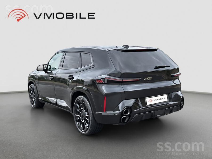 Melns BMW XM 2023 Rīga, ar dzinēja tilpumu 4.40 L un nobraukumu 44 tūkst. km par 104990 €, foto 3 vietnē AUTOMOTO.COM.LV