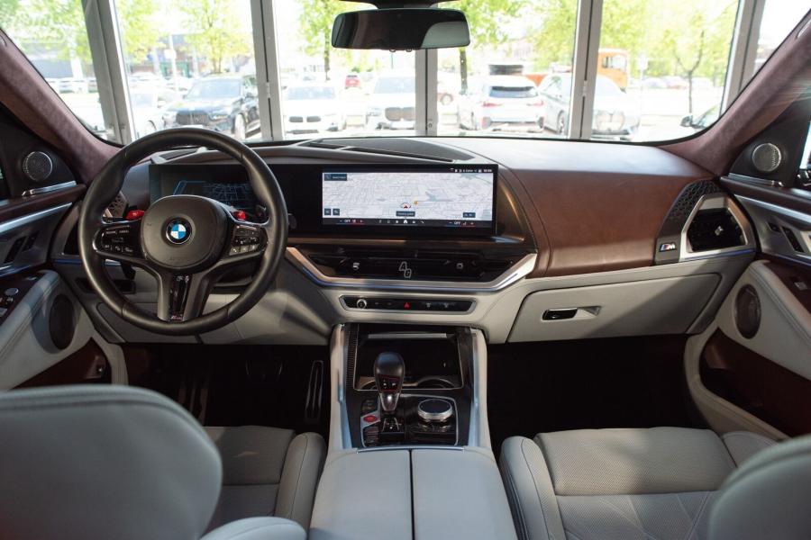 Черный БМВ XM 2024 в Каунас, объемом двигателя 4.40 л и пробегом 32 тыс. км за 129990 €, фото 24 на AUTOMOTO.COM.LV