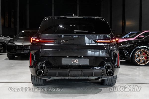 Черный БМВ XM 2024 в Рига, объемом двигателя 4.40 л и пробегом 42 тыс. км за 100642 €, фото 5 на AUTOMOTO.COM.LV