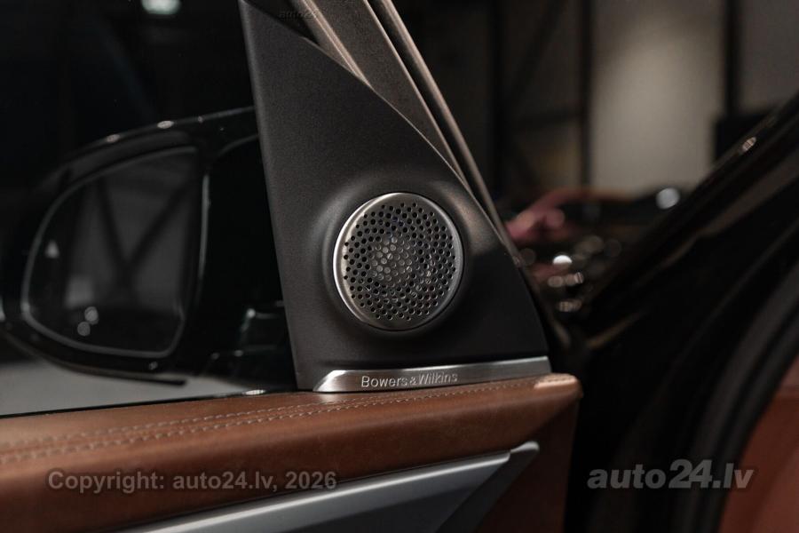 Черный БМВ XM 2024 в Рига, объемом двигателя 4.40 л и пробегом 42 тыс. км за 100642 €, фото 17 на AUTOMOTO.COM.LV