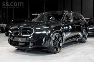 Melns BMW XM 2024 Rīga, ar dzinēja tilpumu 4.40 L un nobraukumu 42 tūkst. km par 100642 €, foto  vietnē AUTOMOTO.COM.LV