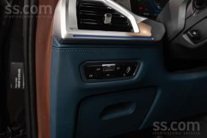 Черный БМВ XM 2024 в Рига, объемом двигателя 4.40 л и пробегом 42 тыс. км за 100642 €, фото 21 на AUTOMOTO.COM.LV