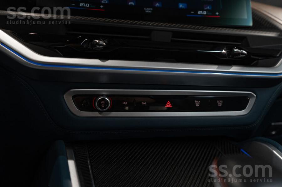 Черный БМВ XM 2024 в Рига, объемом двигателя 4.40 л и пробегом 42 тыс. км за 100642 €, фото 30 на AUTOMOTO.COM.LV