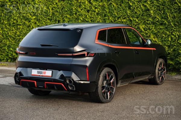 Черный БМВ XM 2024 в Рига, объемом двигателя 4.40 л и пробегом 54 тыс. км за 135000 €, фото 5 на AUTOMOTO.COM.LV