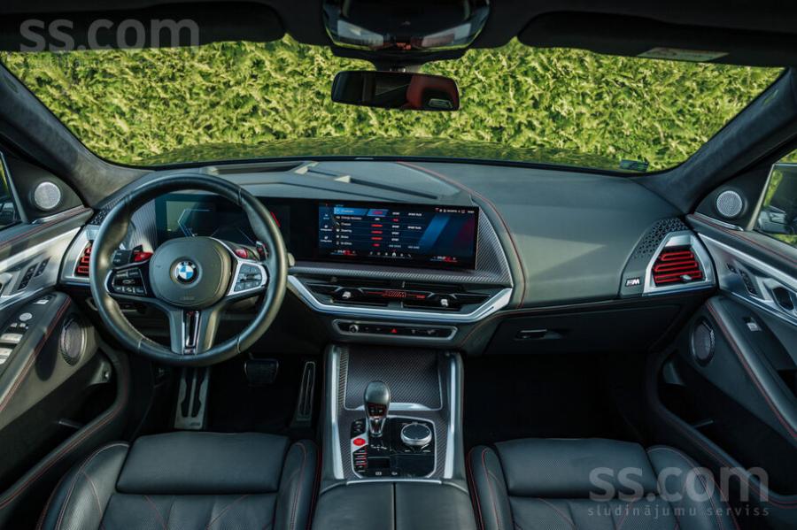 Black BMW XM 2024 in Riga, with an engine capacity of 4.40 L and mileage of 54 thousand km for 135000 €, photo 19 on AUTOMOTO.COM.LV