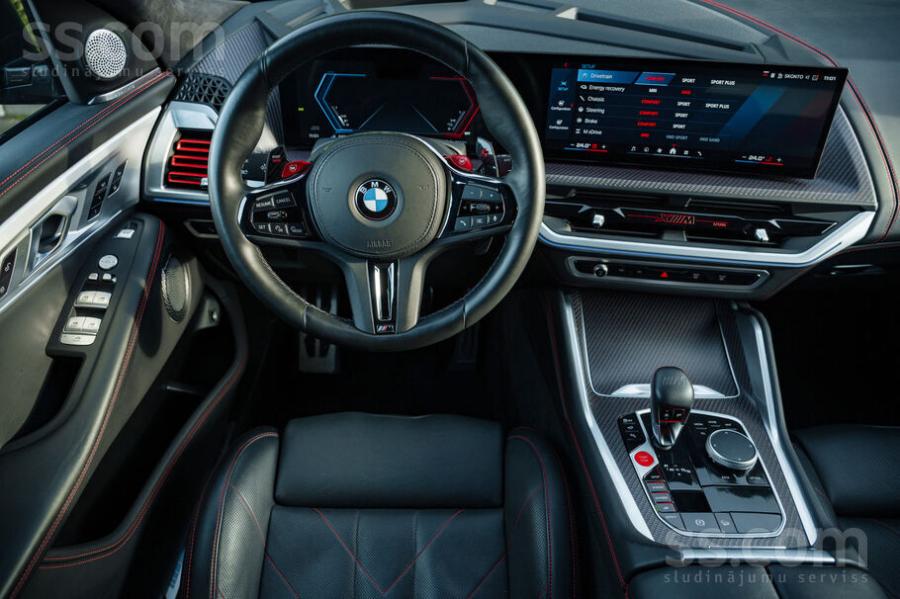 Black BMW XM 2024 in Riga, with an engine capacity of 4.40 L and mileage of 54 thousand km for 135000 €, photo 20 on AUTOMOTO.COM.LV
