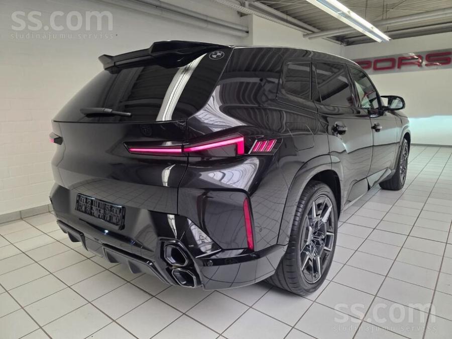 Melns BMW XM 2024 Jūrmala, ar dzinēja tilpumu 3.00 L un nobraukumu 45 tūkst. km par 97000 €, foto 3 vietnē AUTOMOTO.COM.LV