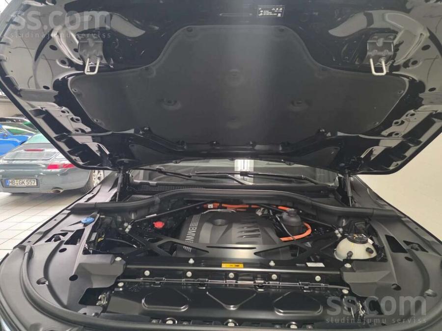Melns BMW XM 2024 Jūrmala, ar dzinēja tilpumu 3.00 L un nobraukumu 45 tūkst. km par 97000 €, foto 7 vietnē AUTOMOTO.COM.LV