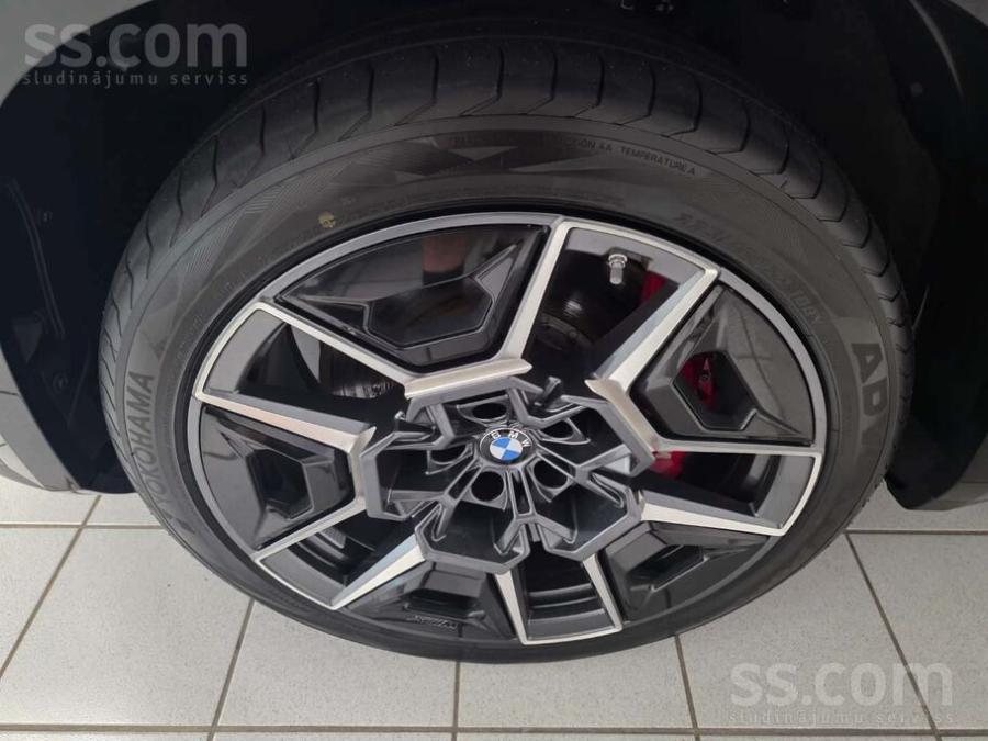 Melns BMW XM 2024 Jūrmala, ar dzinēja tilpumu 3.00 L un nobraukumu 45 tūkst. km par 97000 €, foto 9 vietnē AUTOMOTO.COM.LV