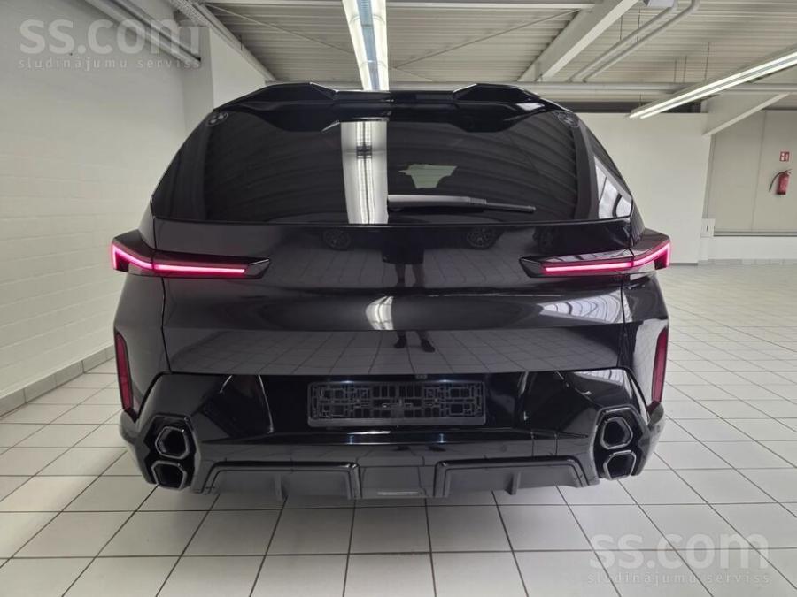 Melns BMW XM 2024 Jūrmala, ar dzinēja tilpumu 3.00 L un nobraukumu 45 tūkst. km par 97000 €, foto 18 vietnē AUTOMOTO.COM.LV