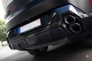 Black BMW XM 2024 in Vilnius, with an engine capacity of 4.40 L and mileage of 17 thousand km for 123000 €, photo 15 on AUTOMOTO.COM.LV