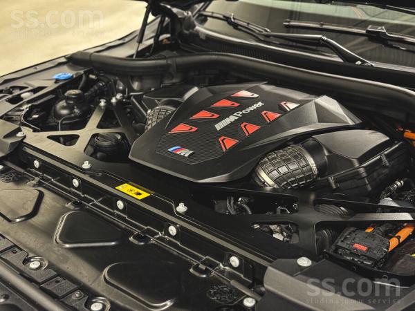 Черный БМВ XM 2024 в Рига, объемом двигателя 4.40 л и пробегом 62 тыс. км за 139900 €, фото 6 на AUTOMOTO.COM.LV
