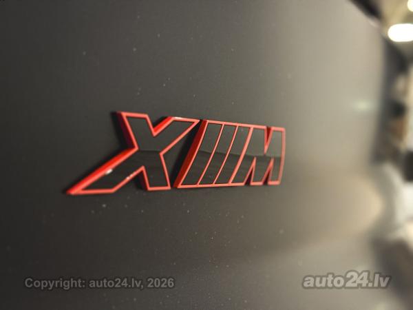 Черный БМВ XM 2024 в Рига, объемом двигателя 4.40 л и пробегом 62 тыс. км за 139900 €, фото 10 на AUTOMOTO.COM.LV