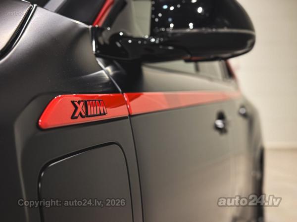 Черный БМВ XM 2024 в Рига, объемом двигателя 4.40 л и пробегом 62 тыс. км за 139900 €, фото 11 на AUTOMOTO.COM.LV