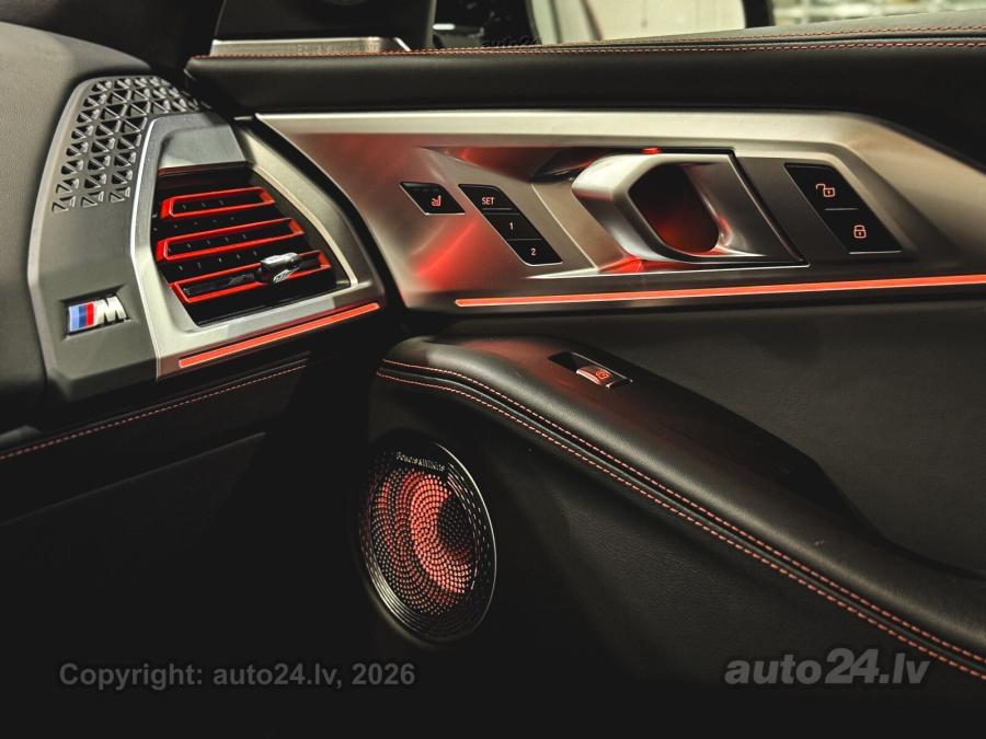 Black BMW XM 2024 in Riga, with an engine capacity of 4.40 L and mileage of 62 thousand km for 139900 €, photo 25 on AUTOMOTO.COM.LV