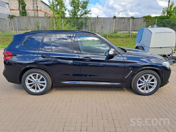 Blue BMW XM 2019 in Riga, with an engine capacity of 3.00 L and mileage of 131 thousand km for 29500 €, photo 9 on AUTOMOTO.COM.LV